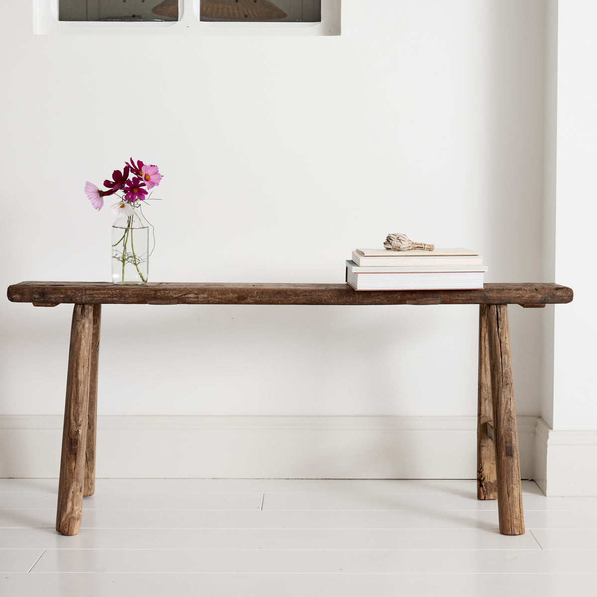 Banc en bois vintage – Le Petit Florilège